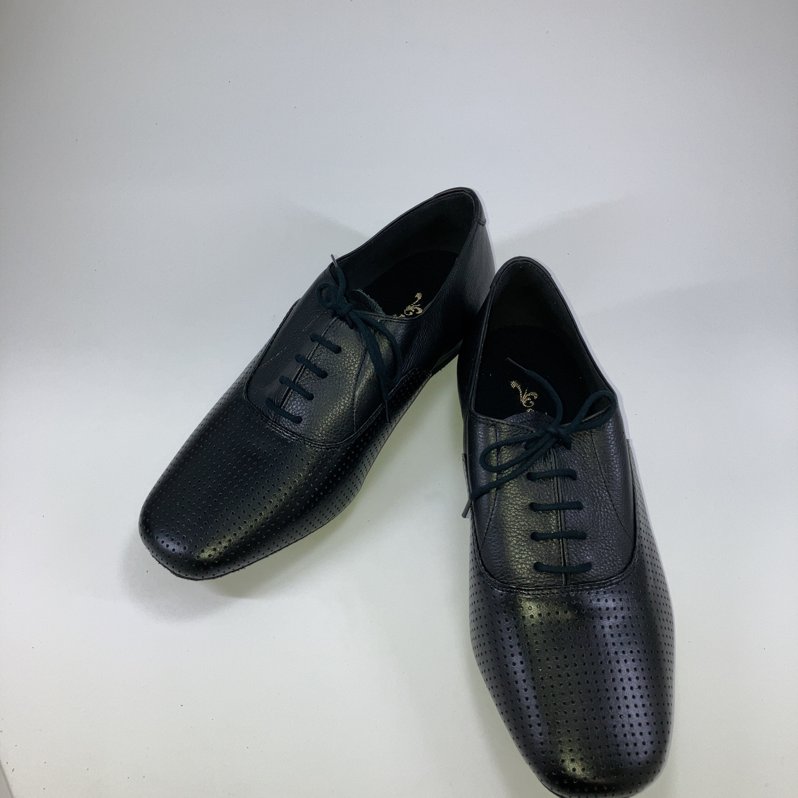 武蔵（MUSASHI）ブラックパンチ - シューファクトリー・ブンゾー 栗林製靴店