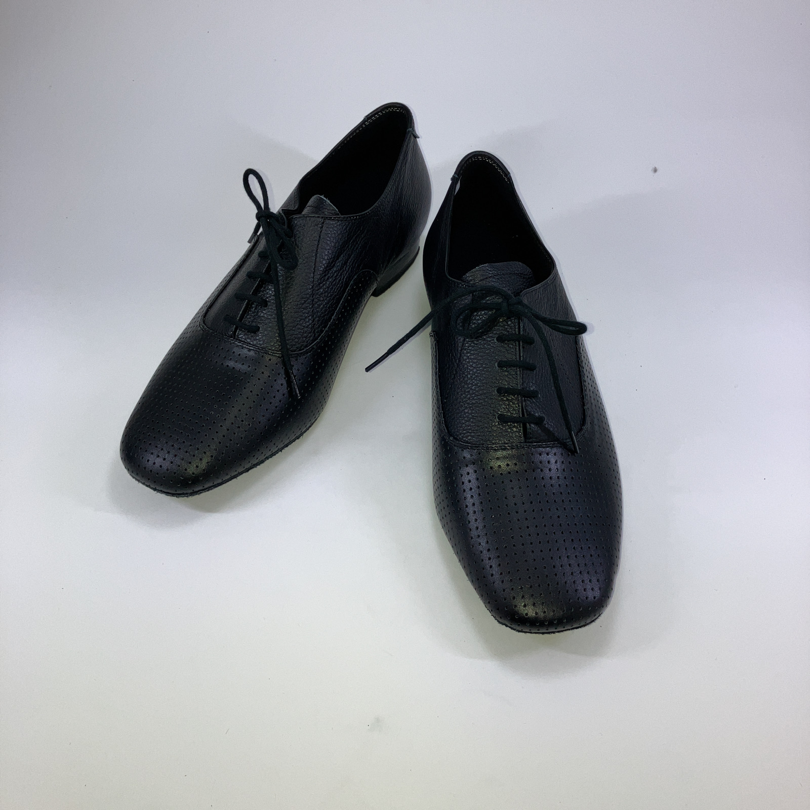 武蔵（MUSASHI）ブラックパンチ - シューファクトリー・ブンゾー 栗林製靴店